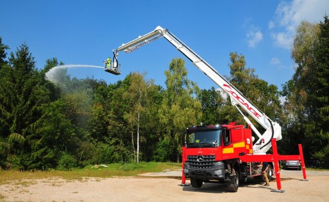 Fire Fighting Aerial Platform MODEL: ABP 3000 / TEL34 - Oil Clyde Group